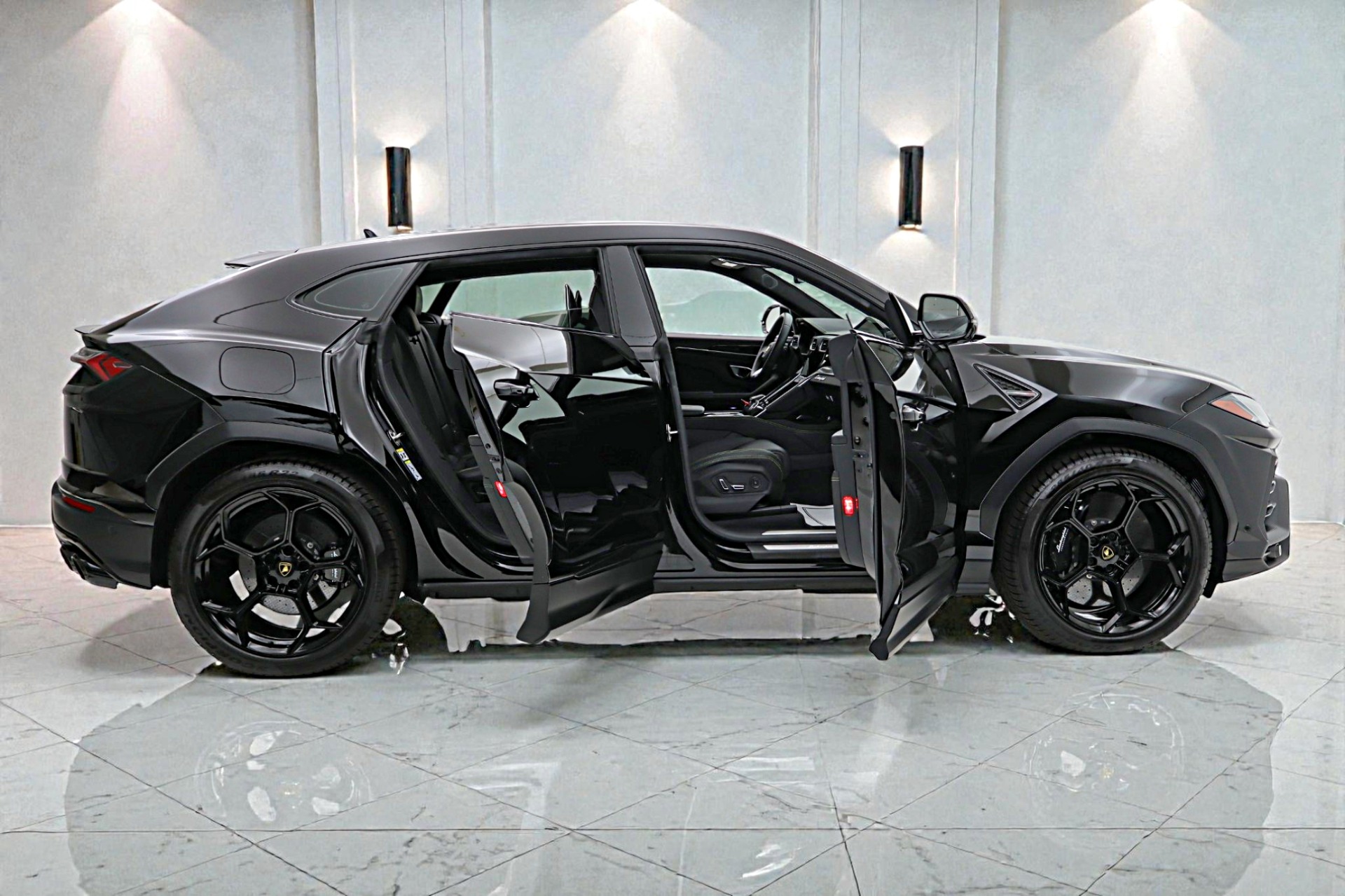 Used 2020 Lamborghini Urus /SELEZIONE PRE-OWNED CERTIFIED For Sale ...