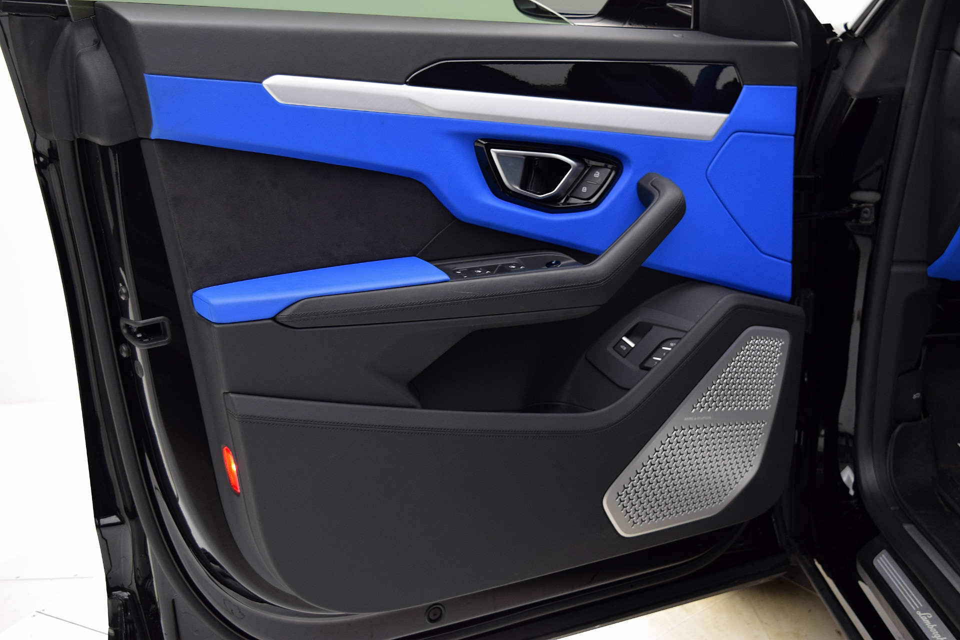 Used 2019 Lamborghini Urus For Sale ($239,880) | F.C. Kerbeck ...