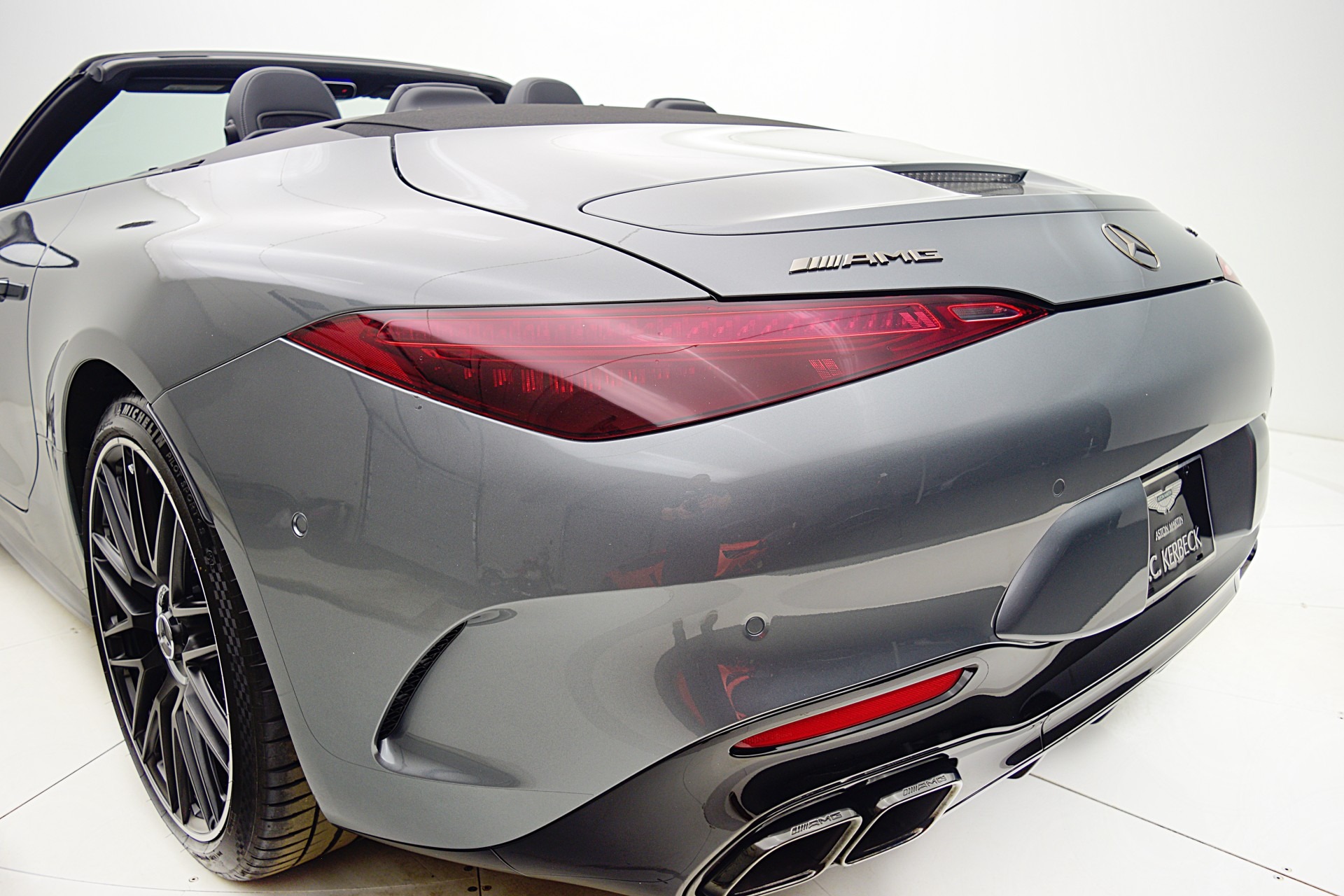 Used 2022 Mercedes-Benz SL-Class AMG SL 63 For Sale ($119,000) | F.C ...