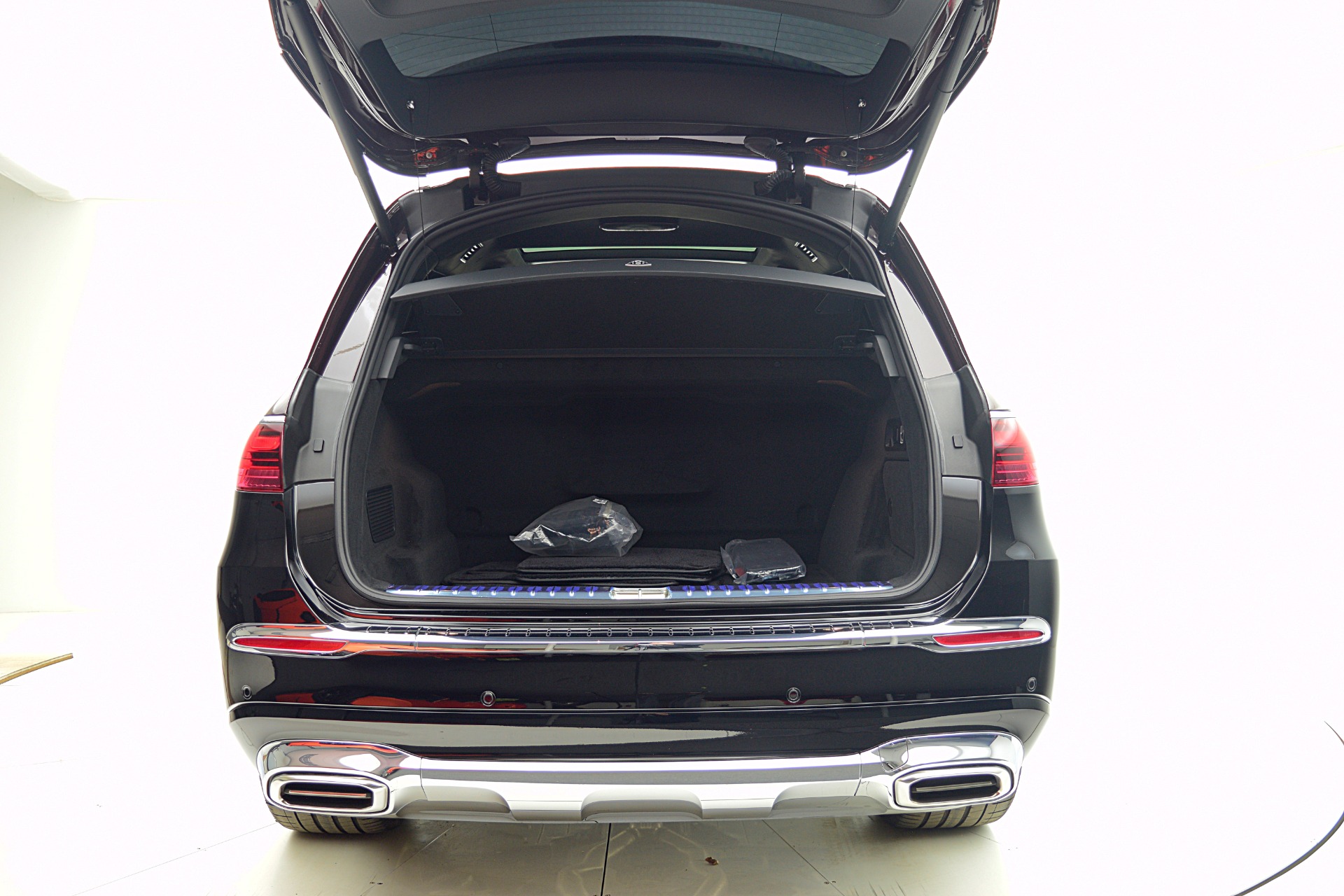 Used 2024 Mercedes-Benz GLS Maybach GLS 600 4MATIC For Sale ($159,000 ...