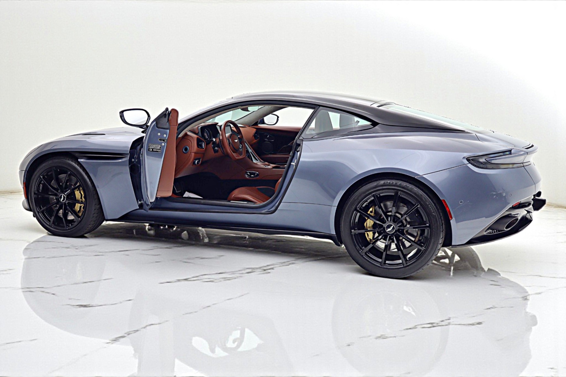 Used 2020 Aston Martin DB11 AMR For Sale ($139,000) | F.C. Kerbeck ...