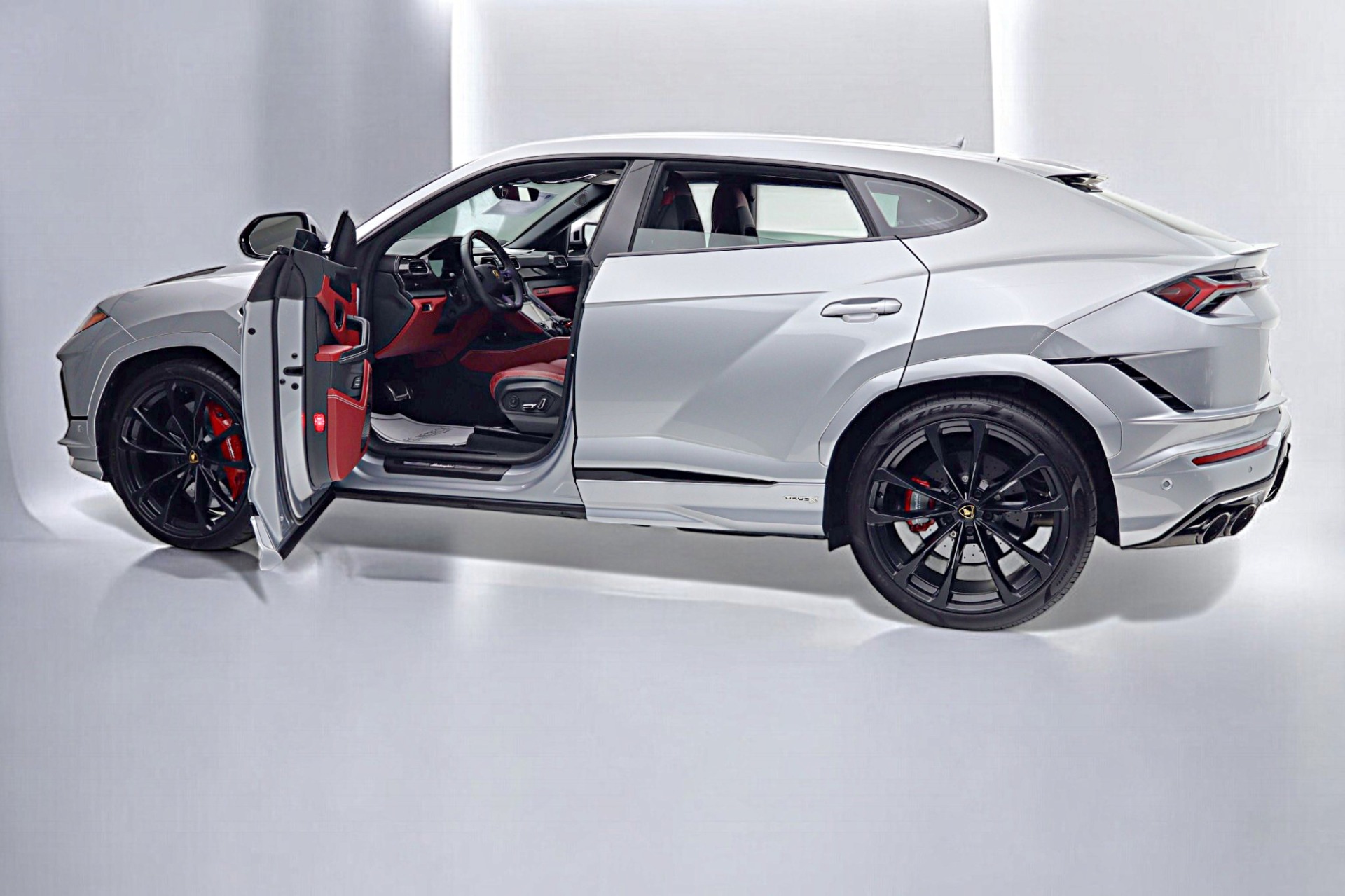 2023 Lamborghini Urus Lease Price