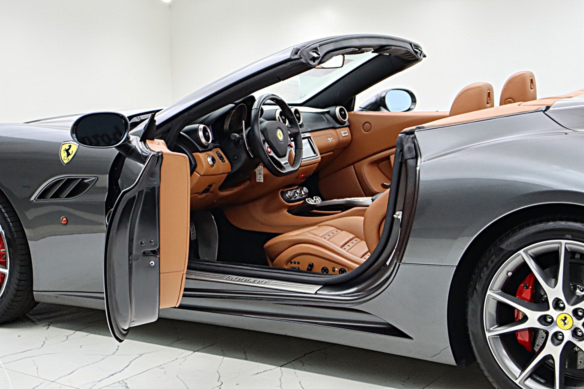 Used 2011 Ferrari California Convertible For Sale ($84,000) | F.C ...