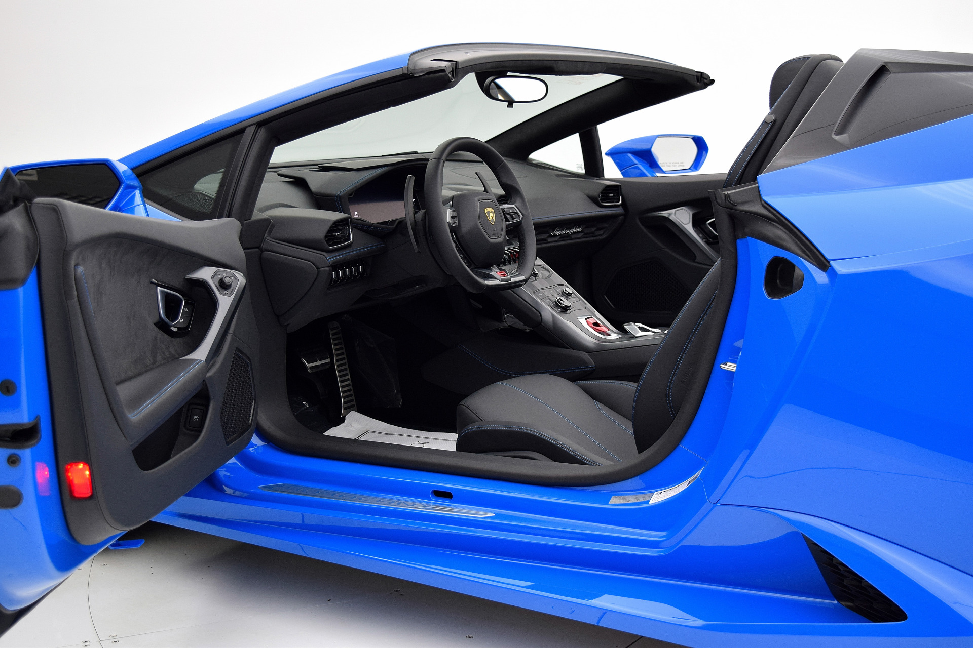 New 2017 Lamborghini Huracan LP580-2 Spyder For Sale ($241,945) | F.C ...