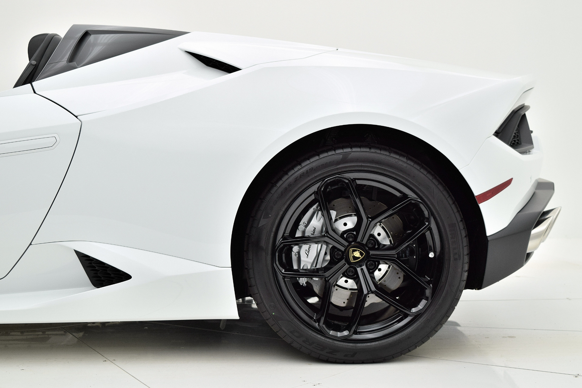 Used 2018 Lamborghini Huracan LP 580-2 Spyder For Sale ($229,880) | F.C ...
